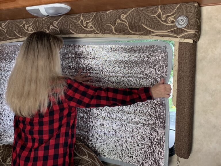 12 Best Ways to Insulate a Travel Trailer for Winter – RVBlogger