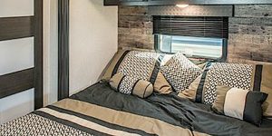 10 Best Travel Trailers with a King Bed - RVBlogger