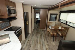 10 Best Travel Trailers with 2 Bedrooms – RVBlogger