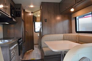 10 Best Small Class C RVs Under 25 Feet – RVBlogger