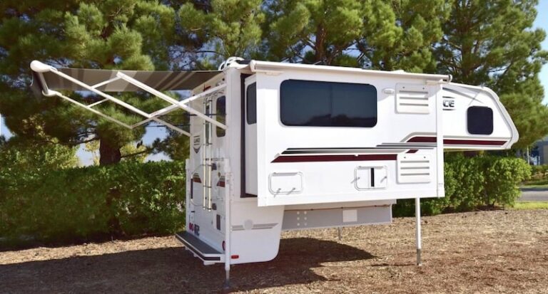 10 Best RVs and Campers for Cold Weather Camping – RVBlogger