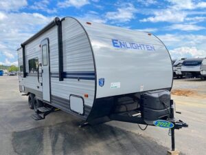 9 Best Used Travel Trailers Under 30 Feet – RVBlogger