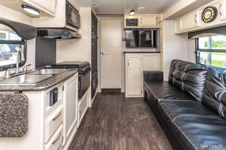 7 Best Used Travel Trailers Under 4000 lbs – RVBlogger