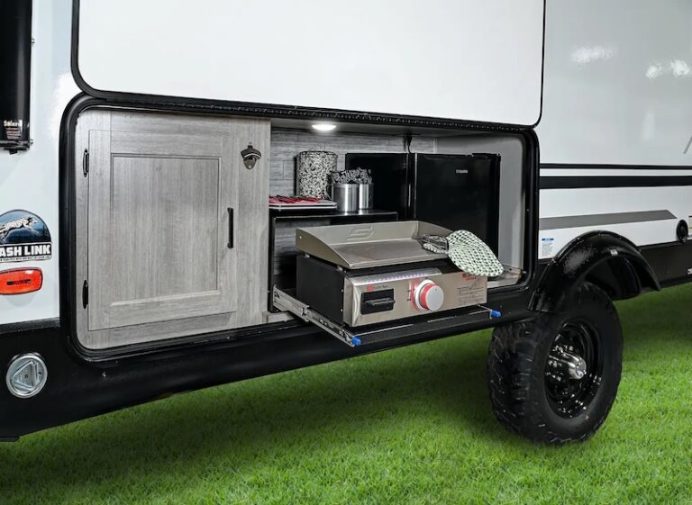 10 Best Travel Trailers with Outdoor Kitchens – RVBlogger
