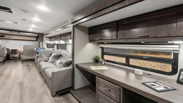 8 Best Class A RVs With Bunk Beds – RVBlogger