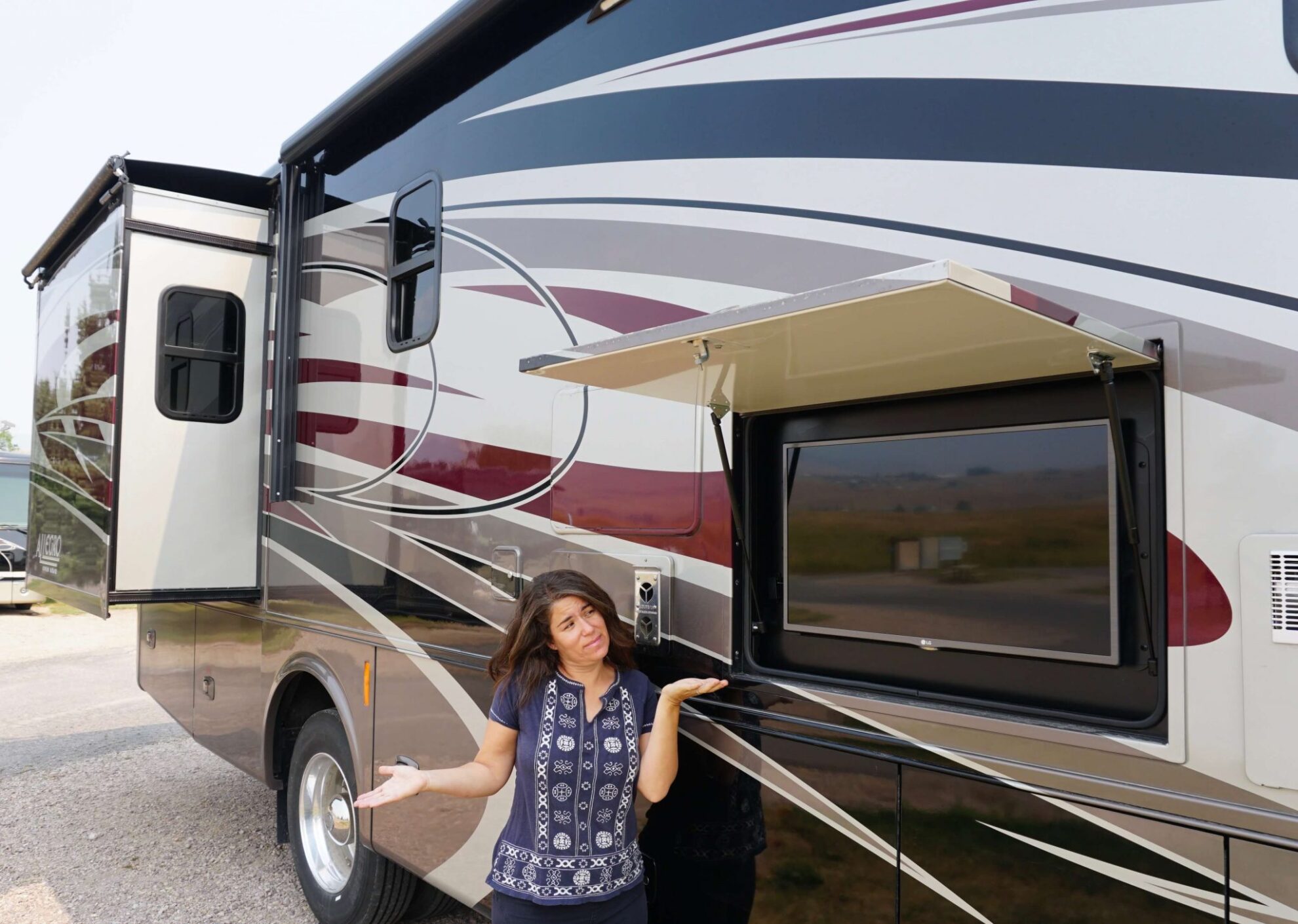 How to Attach a TV Mount to an RV Wall – RVBlogger