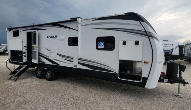 8 Best Travel Trailers for Half-Ton Trucks – RVBlogger