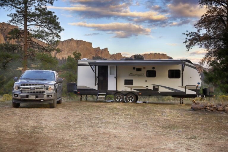 8 Best Travel Trailers for Half Ton Trucks – RVBlogger