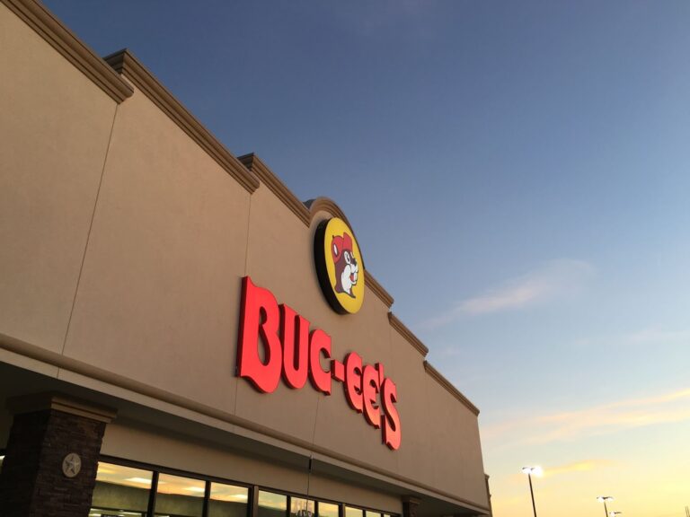 Why is Buc-ee's So Popular and Famous? – RVBlogger