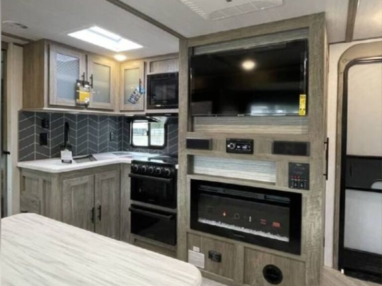 10 Best RVs With Fireplaces: 2024 Models – RVBlogger