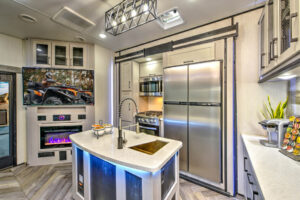 10 Best RVs With Fireplaces: 2024 Models – RVBlogger