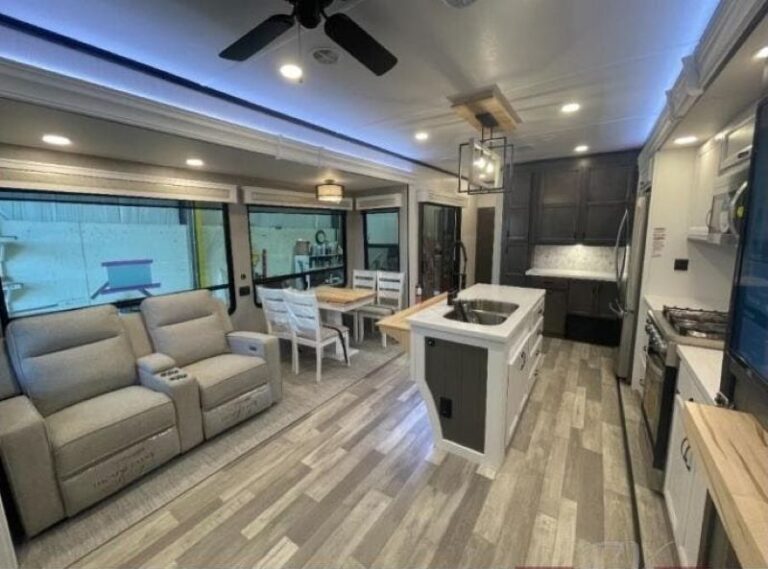 10 Best 5th Wheels With 2 Bedrooms – RVBlogger