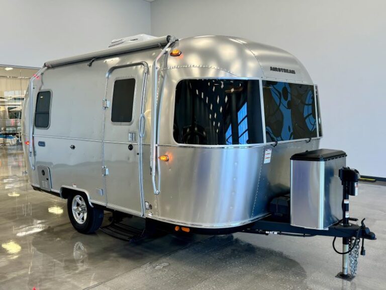 12 Best Travel Trailers For Couples – RVBlogger