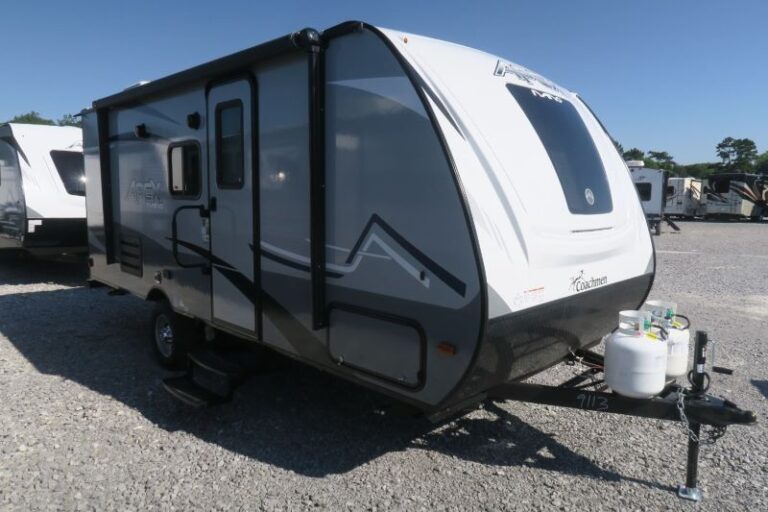 12 Best Travel Trailers For Couples – RVBlogger