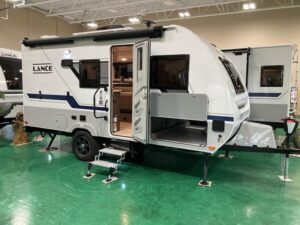 10 Best Travel Trailers Under 4,000 Lbs – RVBlogger