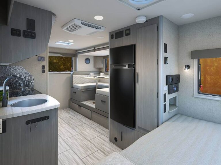 10 Best Travel Trailers Under 4,000 Lbs – RVBlogger
