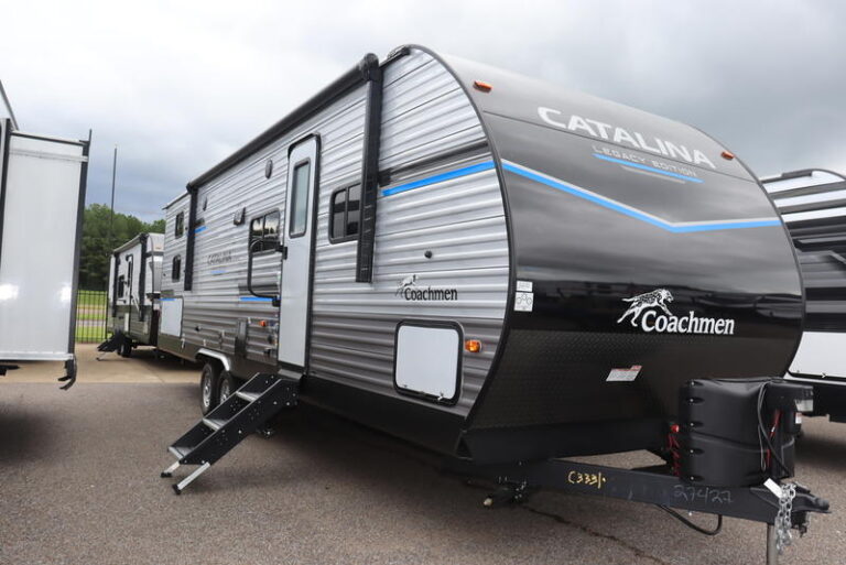 10 Best Travel Trailers with 2 Bedrooms – RVBlogger