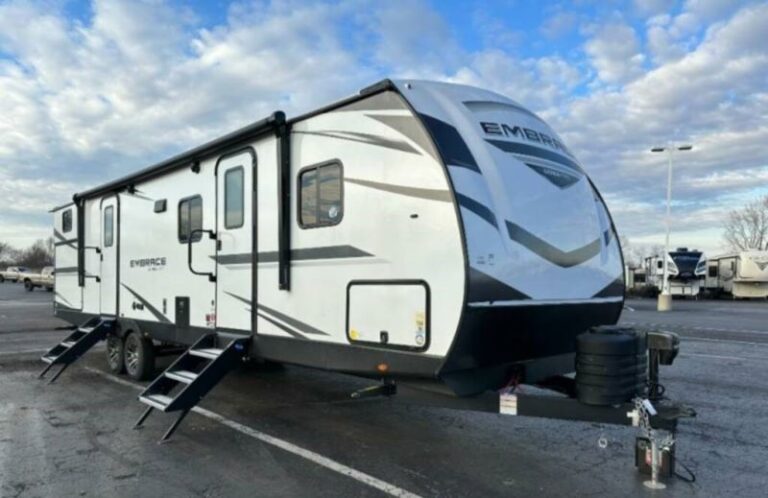 10 Best Travel Trailers with 2 Bedrooms – RVBlogger