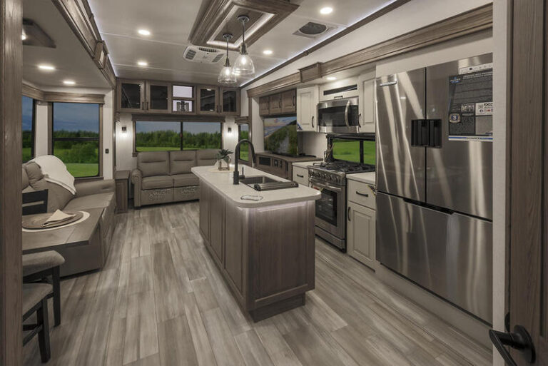 10 Best RVs with Office Space to Work Remotely