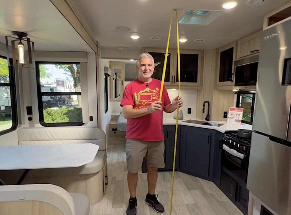 7 Best Used RVs and Campers for Tall People – RVBlogger