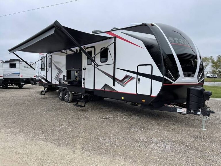 10 Best Travel Trailers with a King Bed - RVBlogger