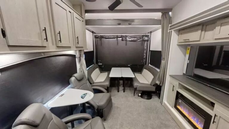 10 Best Class B Floor Plans with Bathrooms – RVBlogger