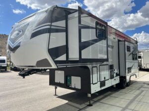 10 Best 5th Wheel Toy Hauler Floor Plans – RVBlogger