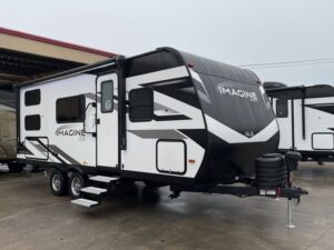 10 Best RVs and Campers for Beginners – RVBlogger