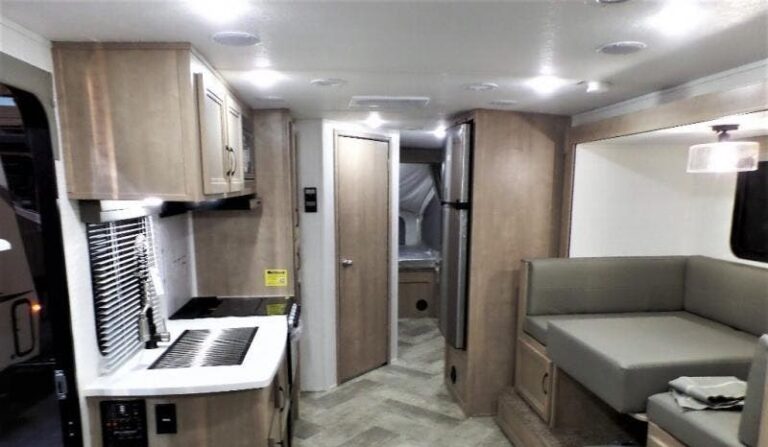 8 Best Expandable Hybrid Travel Trailers – RVBlogger