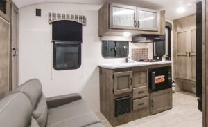 5 Best Camper Trailers with No Dinette – RVBlogger