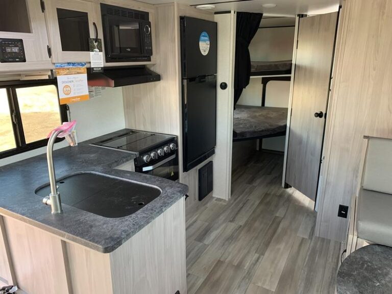 7 Best Travel Trailers Under 7000 LBS – RVBlogger