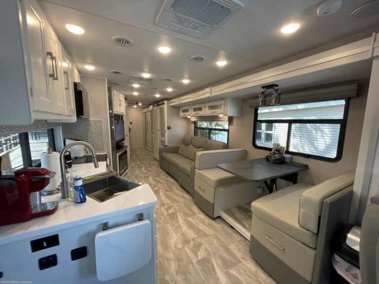 10 Best RVs for Cold Weather Camping – RVBlogger