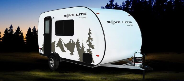 8 Best Small Campers Under 2,000 lbs. with Bathrooms – RVBlogger