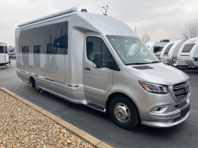 5 Best Class B Motorhomes with a Dry Bath – RVBlogger