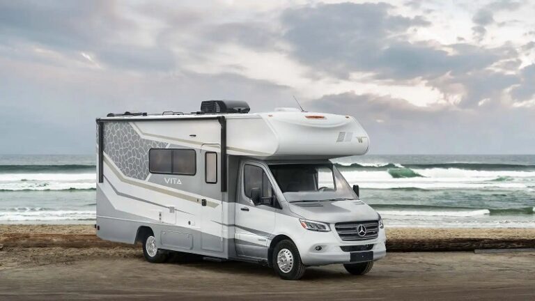 5 Best Small Motorhomes With Slide Outs – RVBlogger